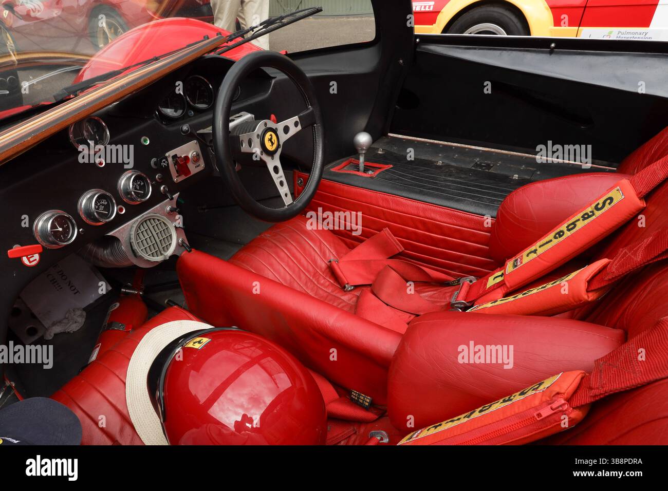 Le mans 1967 ferrari hi-res stock photography and images - Alamy