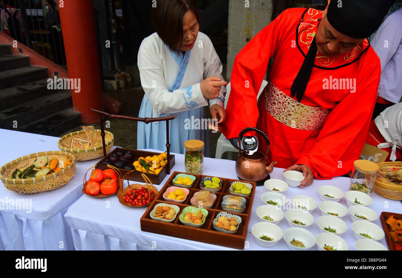 The 14th Banshan Lixia Festival is held in Hangzhou City, east China's ...