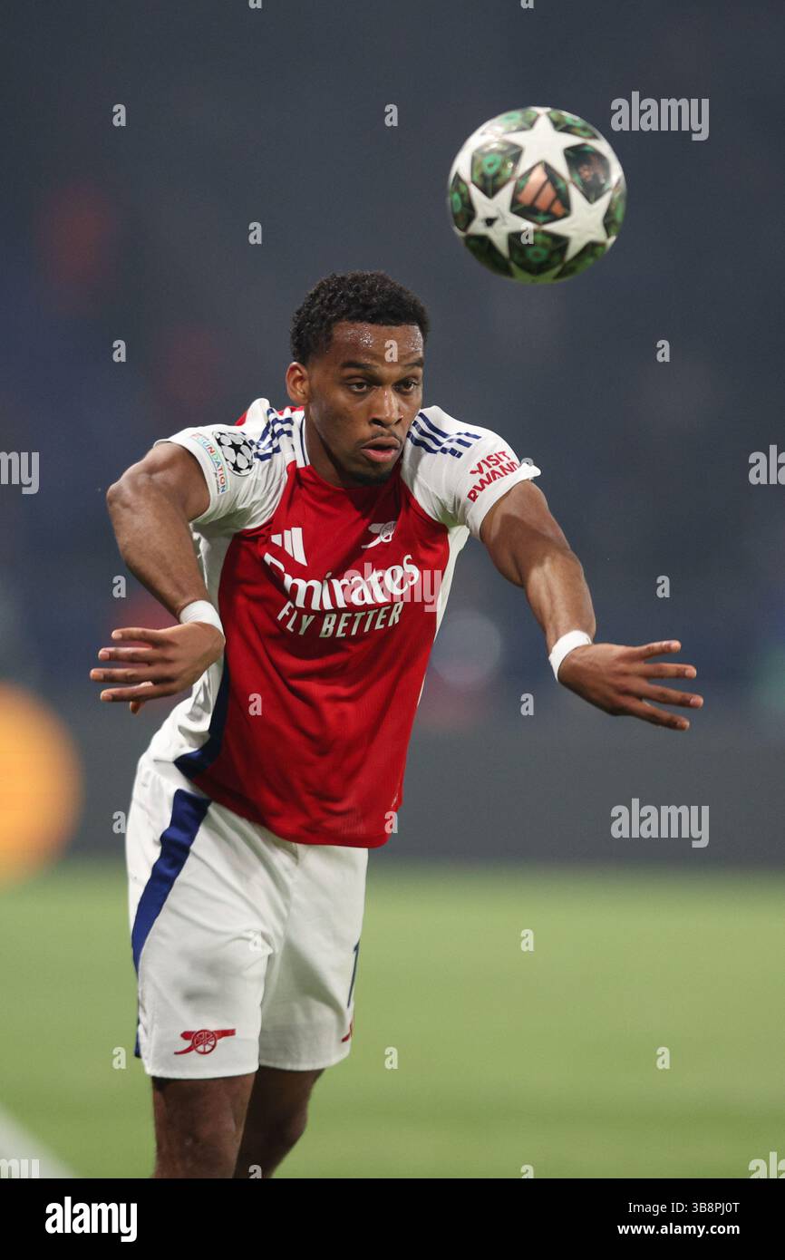 PARIS, FRANCE - 7th May 2025: Jurrien Timber of Arsenal throws in ...