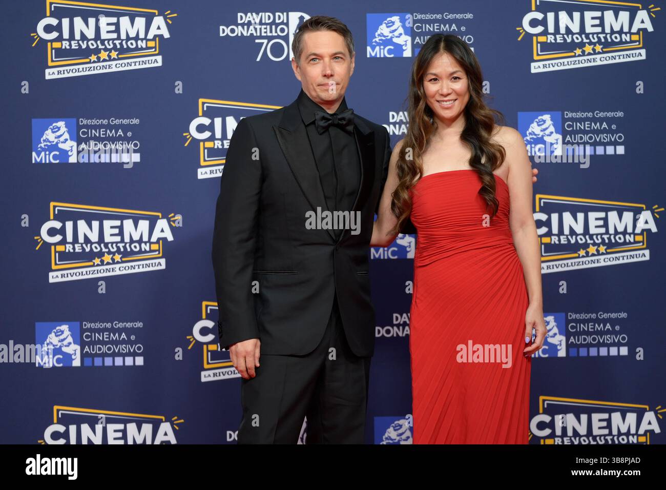 Sean Baker (l) and Samantha Quan (r) attend the red carpet of David di ...