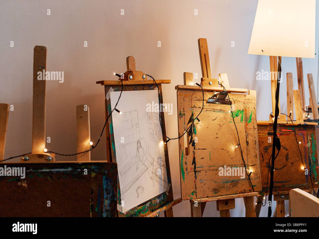 String lights setup hi-res stock photography and images - Alamy