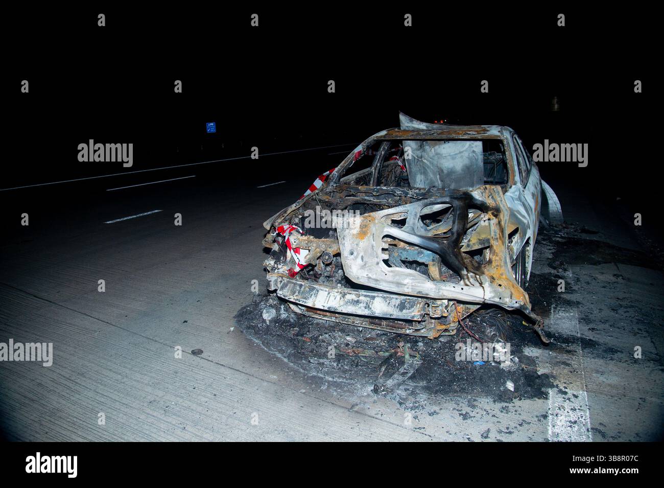 Sydney, Australia. 8th, May, 2025. The burnt car is shown on the ...