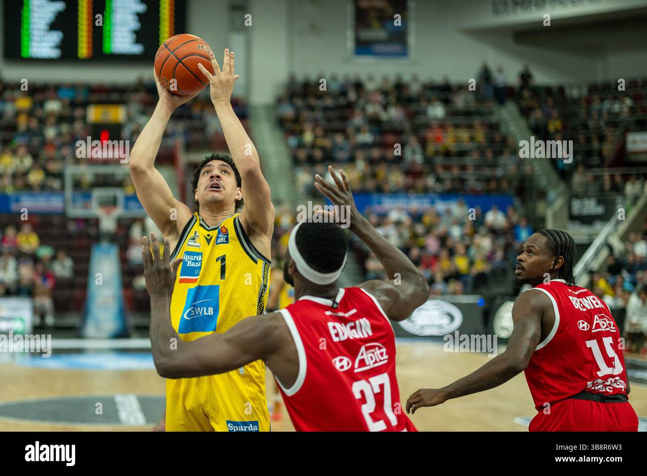 Ludwigsburg, Deutschland. 07th May, 2025. Joel Scott (MHP Riesen ...