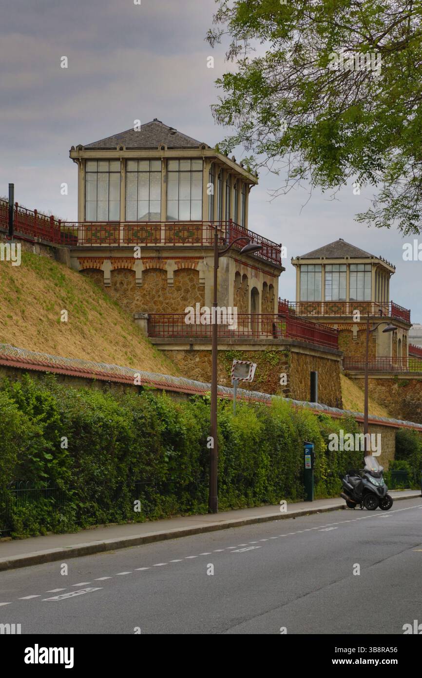 France Paris : Reservoir d'eau du 14e arrondissement Stock Photo - Alamy