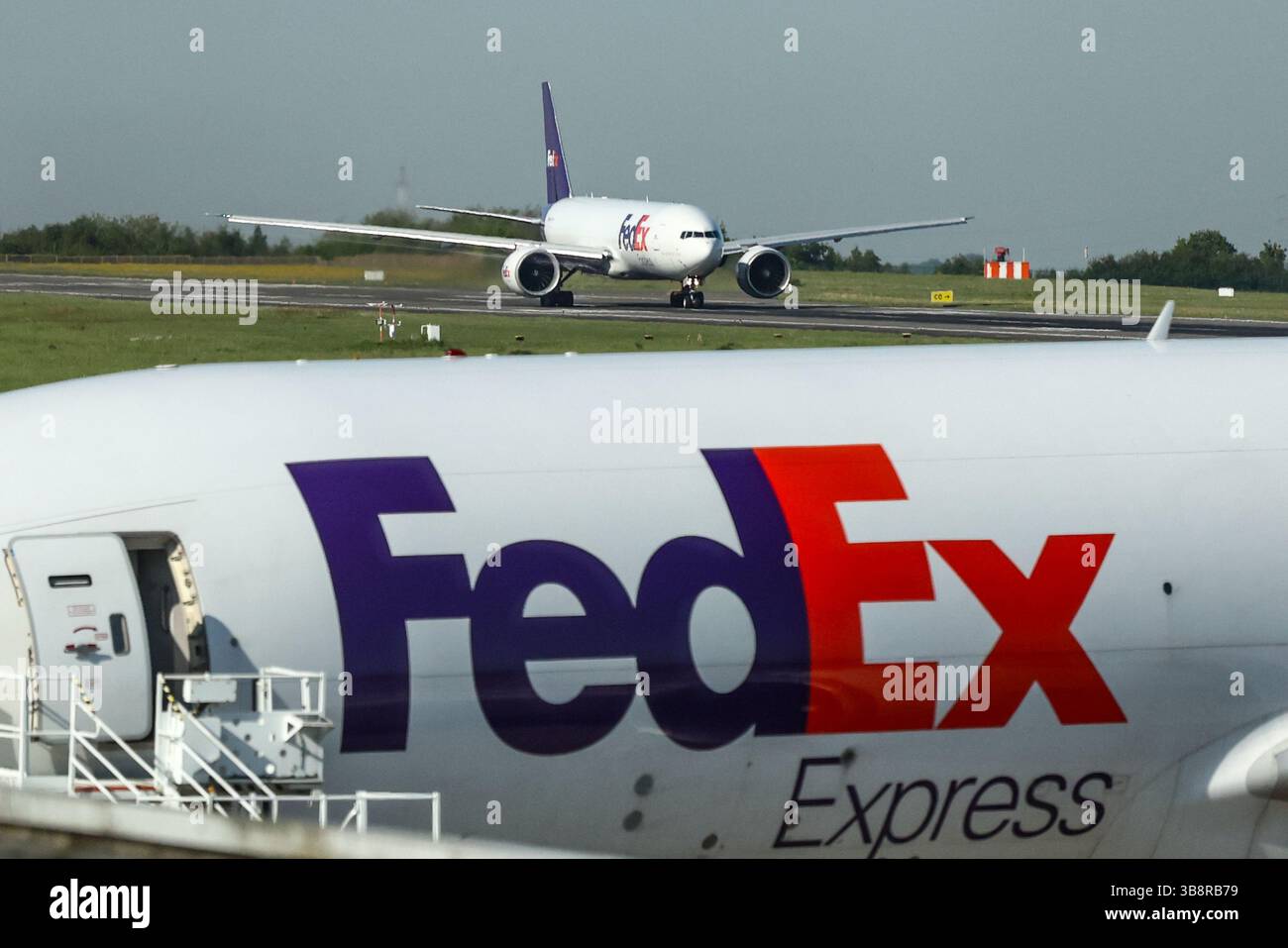 this picture shows a visit to the logistics center of FedEx, Sunday 04 ...