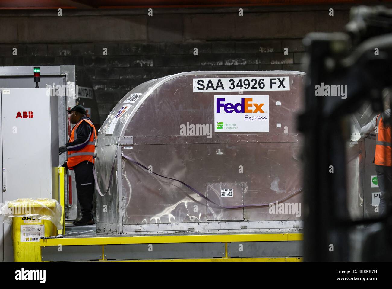 this picture shows a visit to the logistics center of FedEx, Wednesday ...