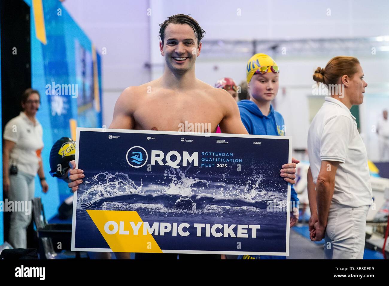 ROTTERDAM, NETHERLANDS - DECEMBER 1: Arno Kamminga of the Netherlands ...
