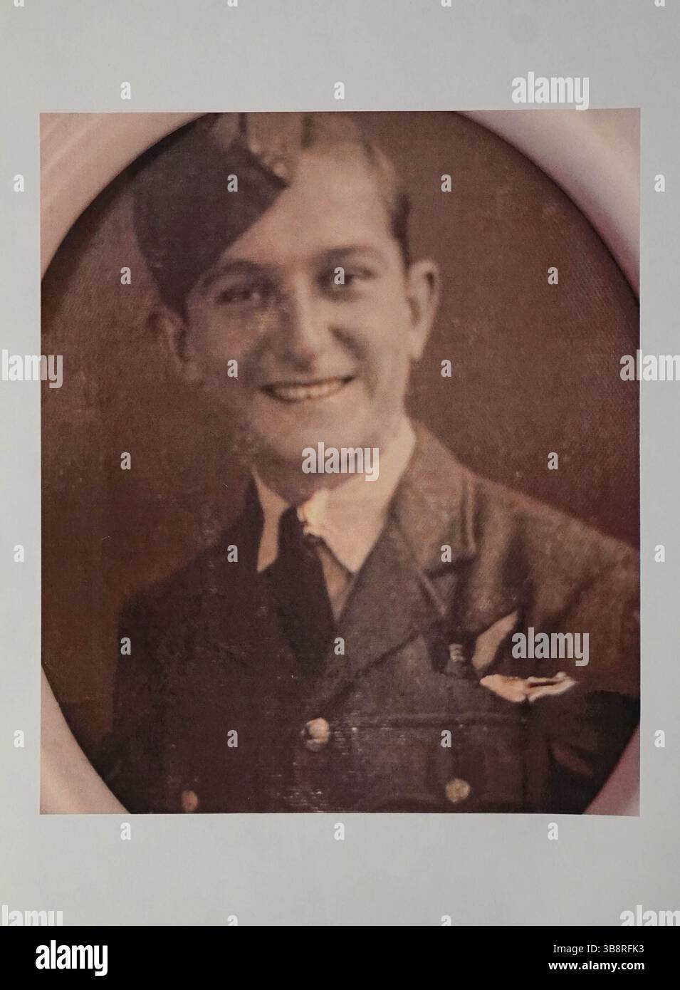 A photograph of RAF veteran Roy Lawrence during his service. Picture ...