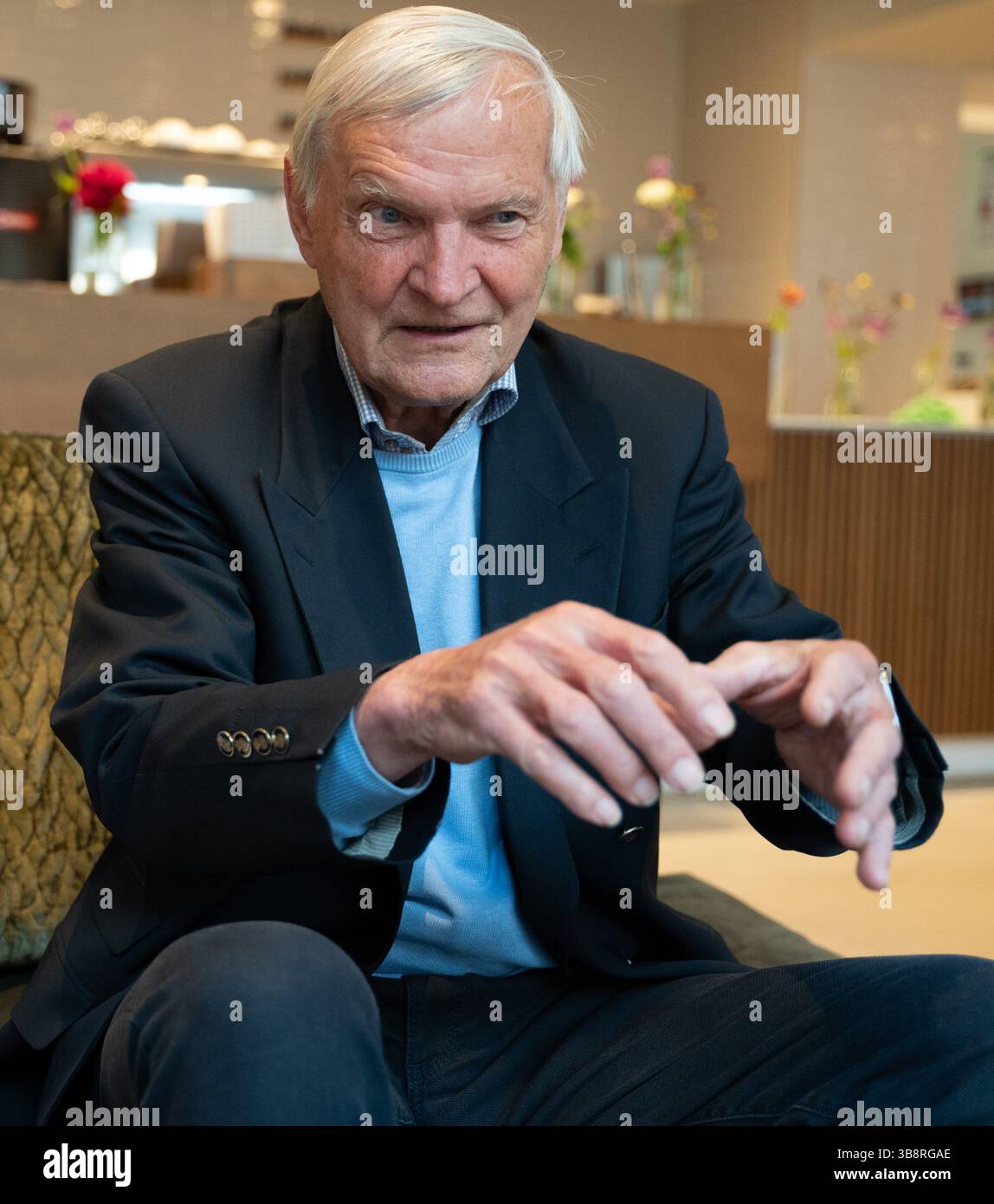 Reutlingen, Germany. 08th May, 2025. Former German astronaut Ernst ...