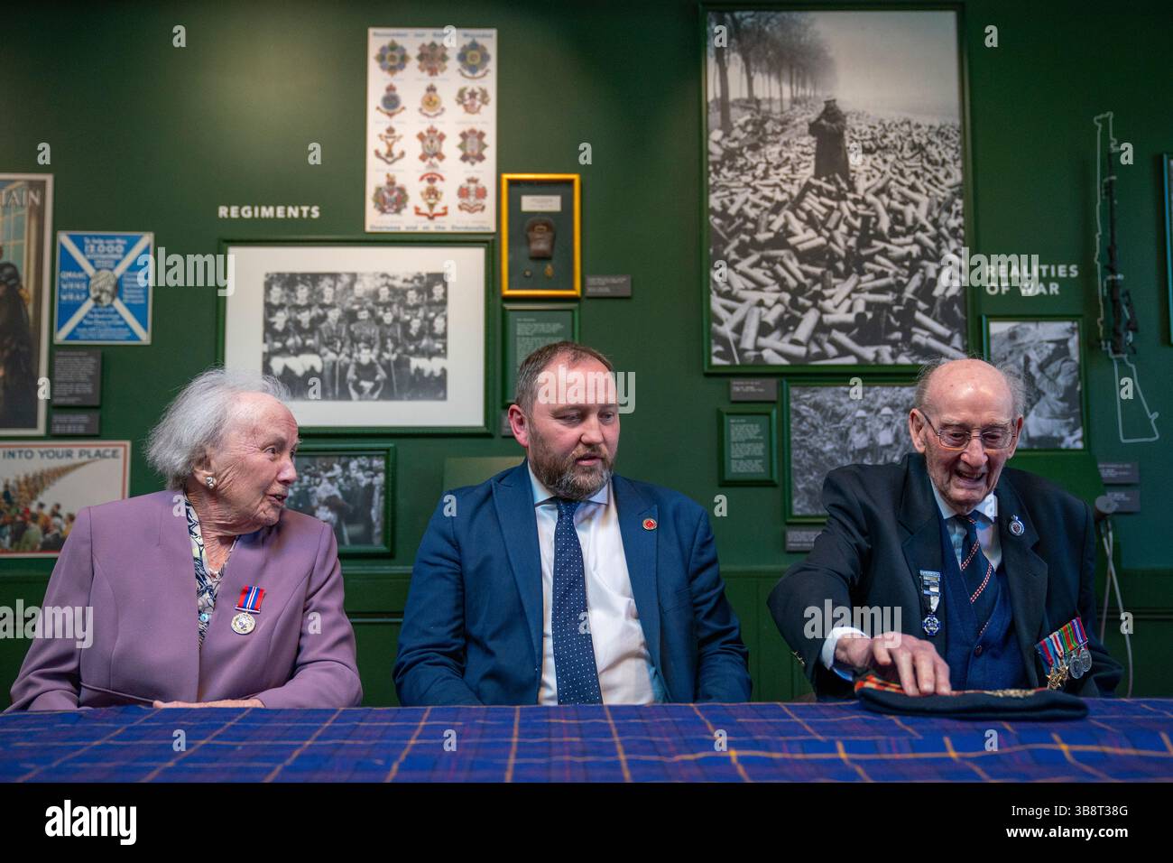 Scottish Secretary Ian Murray meets WW2 veterans Margaret Landels and ...