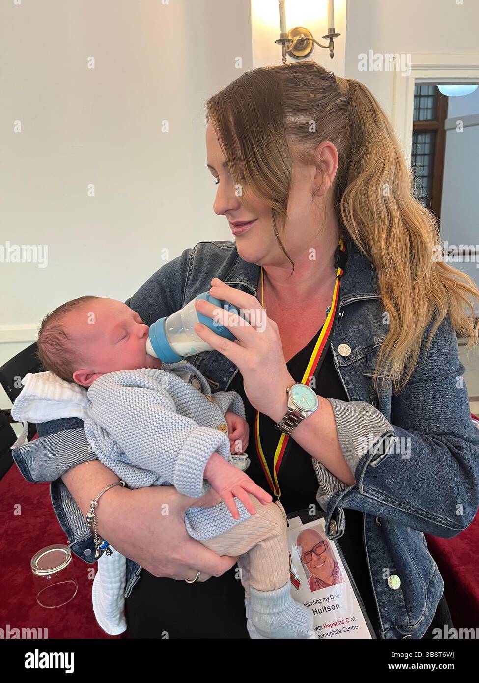 Louise Huitson with her son Jacob who were among hundreds of people ...