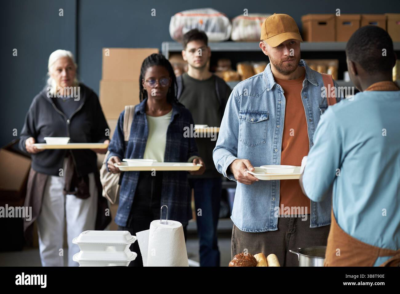 Elderly people community centre hi-res stock photography and images - Alamy