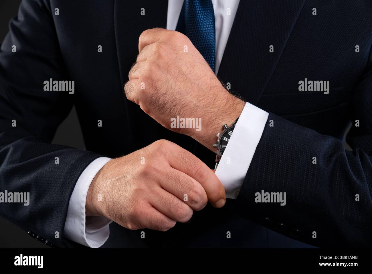 Fashion conscious executive hi-res stock photography and images - Alamy
