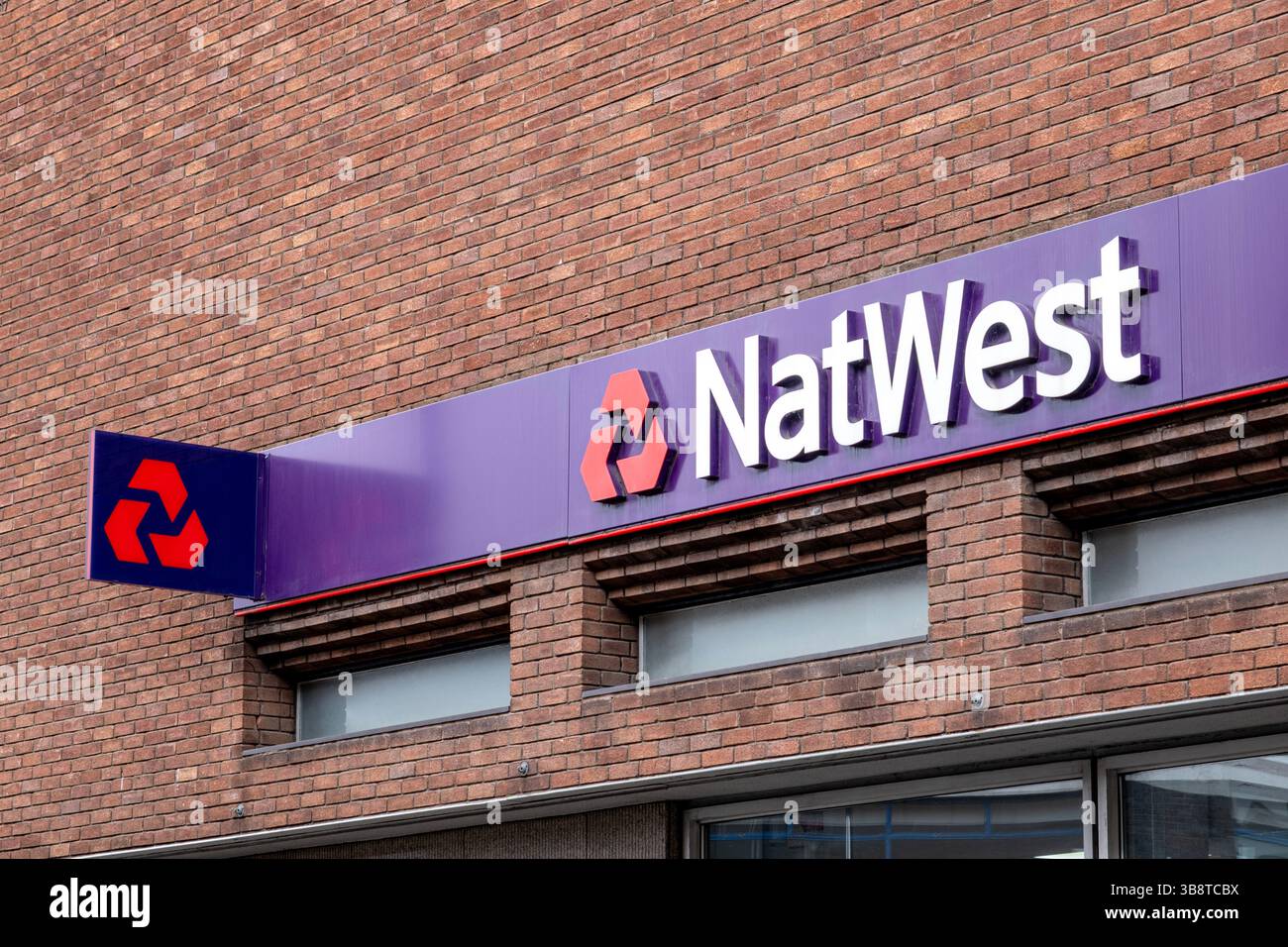 NatWest bank sign and logo on outside wall Stock Photo - Alamy