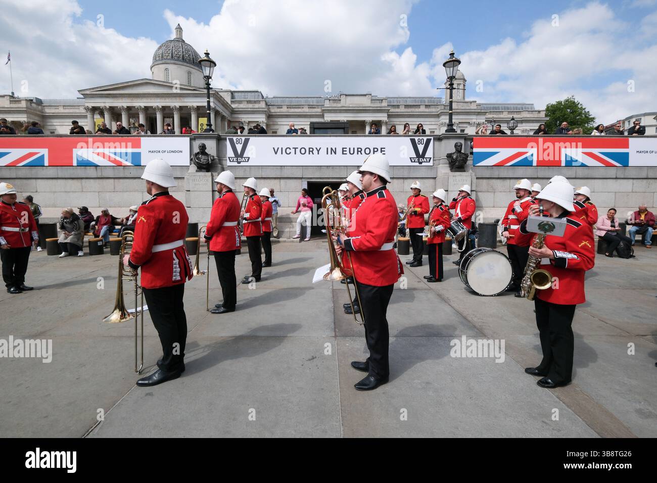 Trafalgar Square, London, UK. 8th May 2025. VE Day 80: London ...