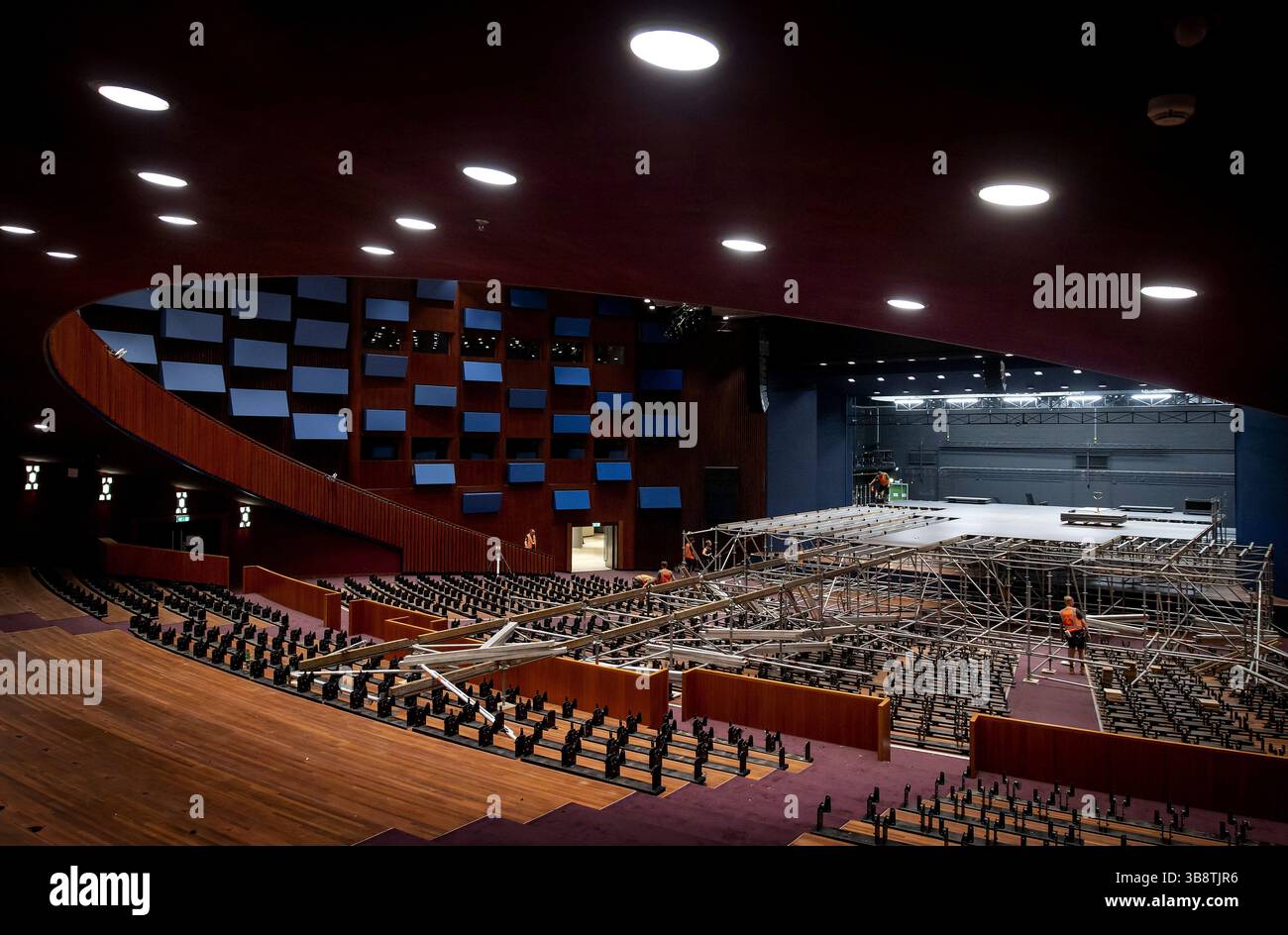 THE HAGUE - Work at the World Forum for the upcoming NATO summit. ANP KOEN VAN WEEL netherlands ...