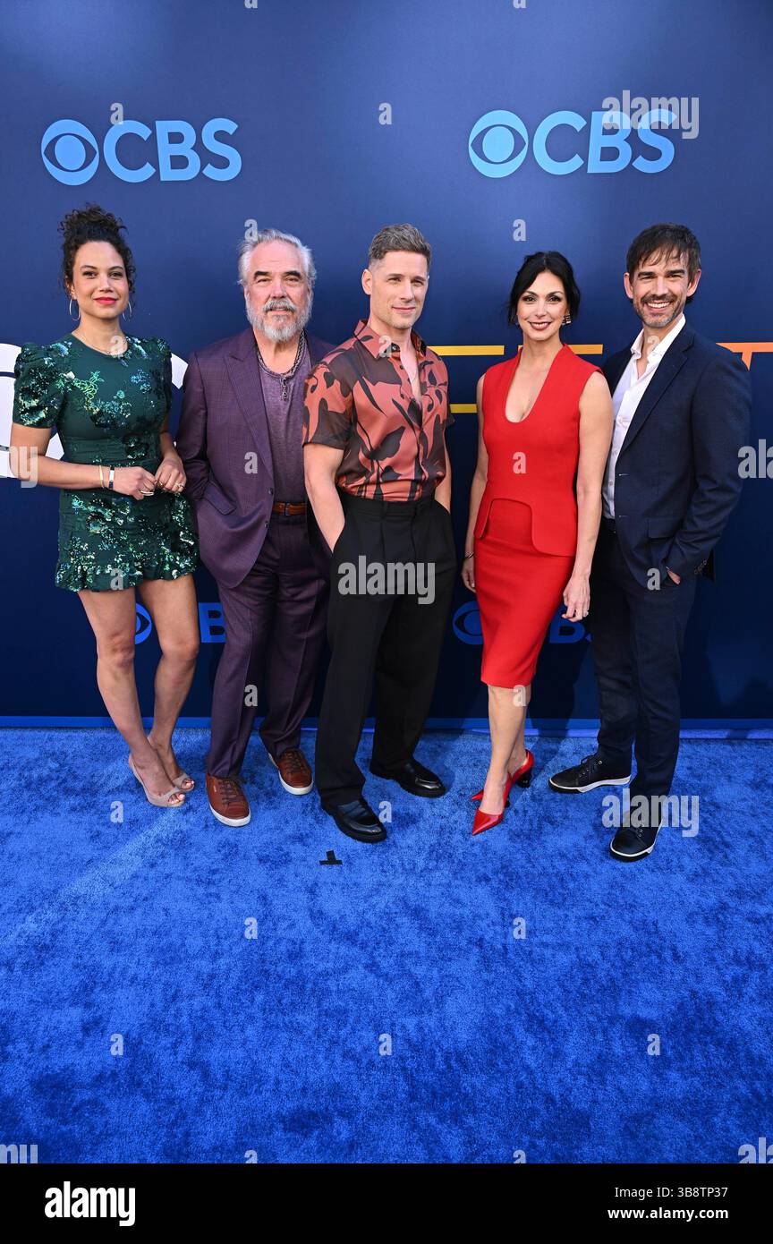 Michele Weaver, W. Earl Brown, Matt Lauria, Morena Baccarin und Christopher Gorham bei der ...