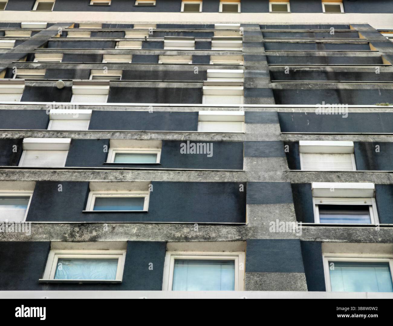 Urban Geometry: Low Angle Exterior View Stock Photo - Alamy
