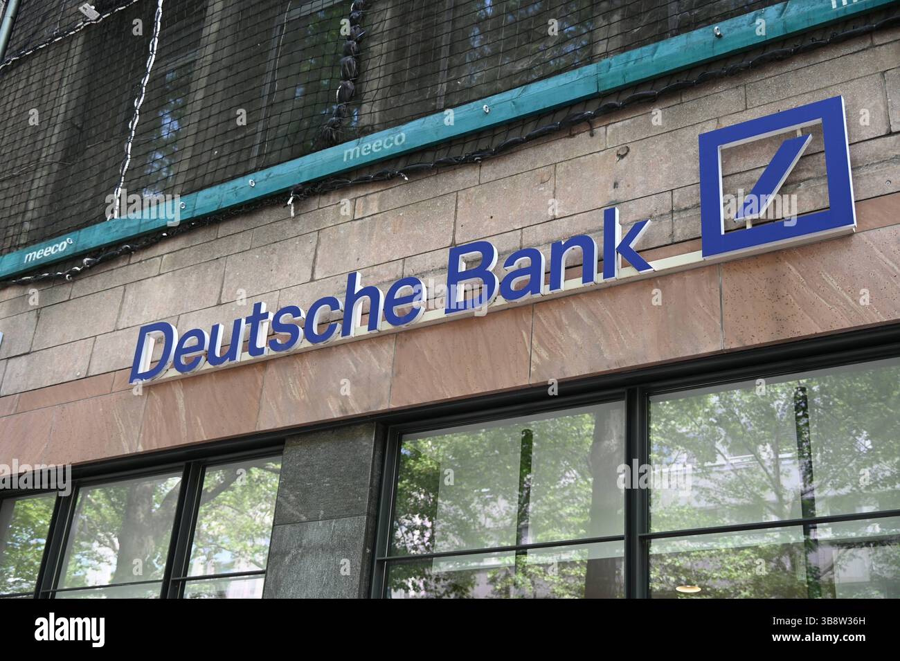 Logo, Schriftzug Deutsche Bank, grösste Kreditinstitut in Deutschland ...