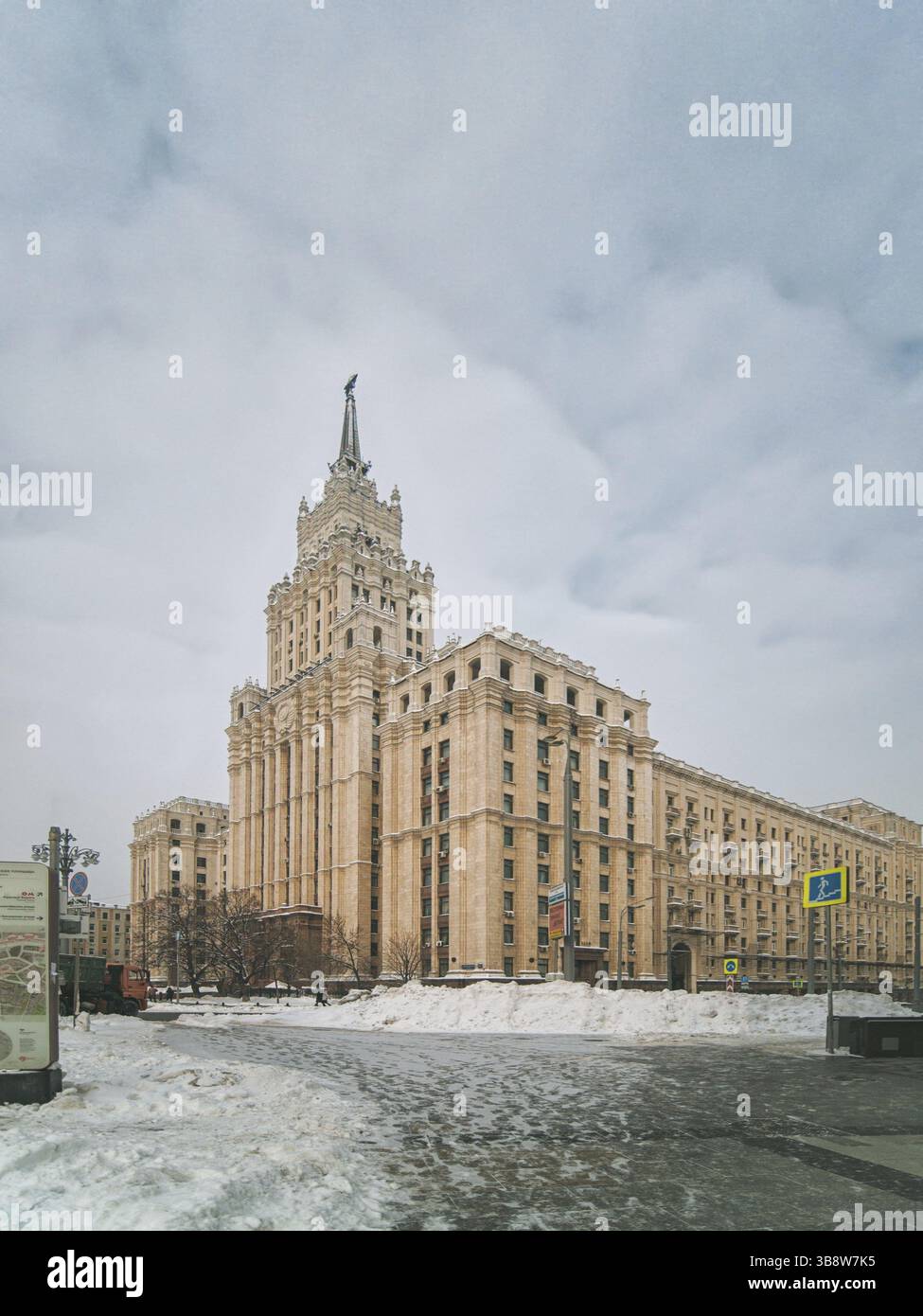 Neoclassical stalin era hi-res stock photography and images - Alamy
