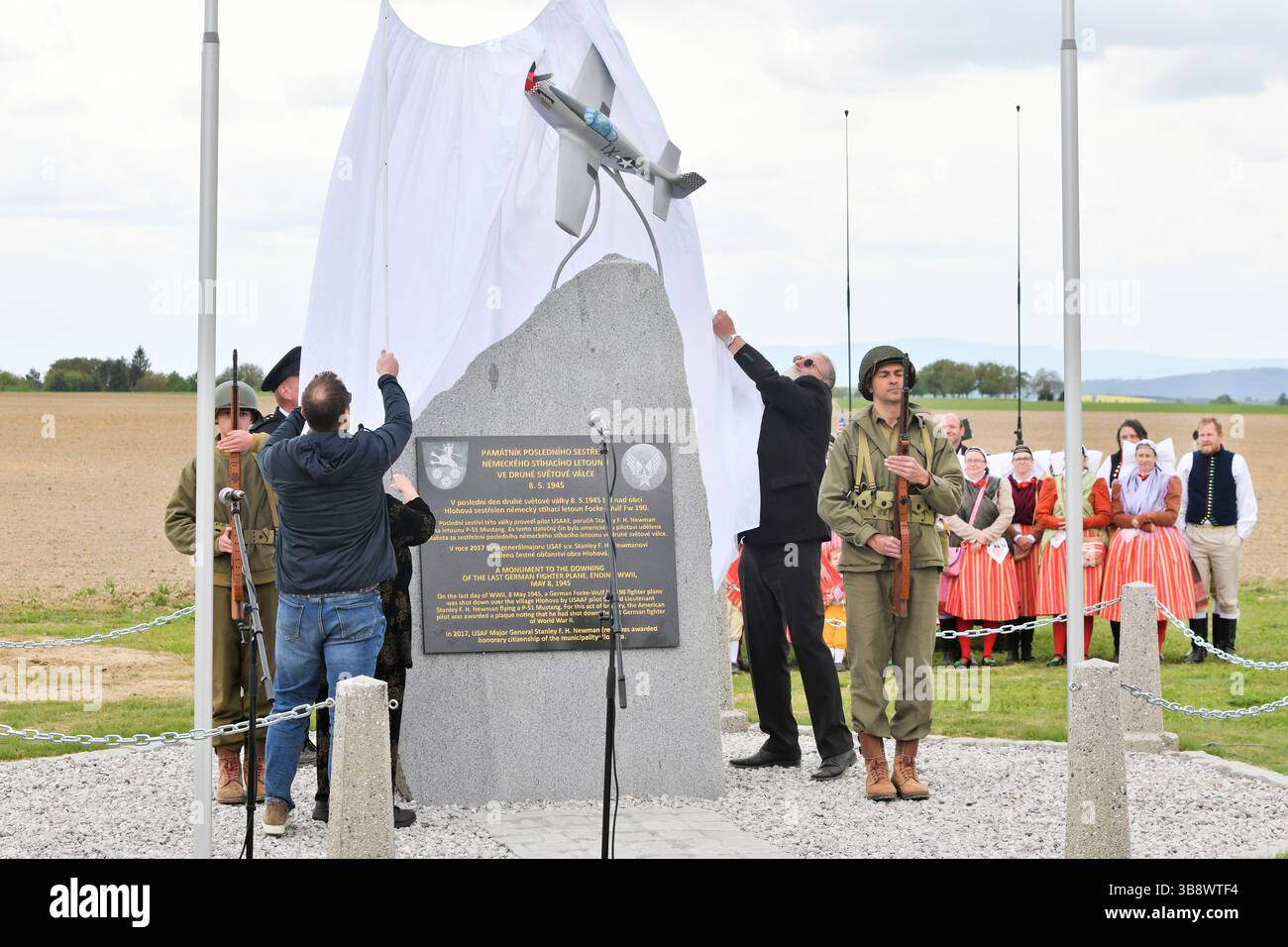Hlohova, Czech Republic. 08th May, 2025. Unveiling of memorial to last ...