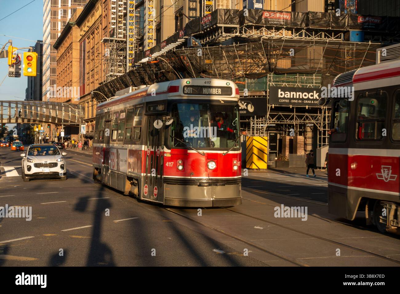 Public transit in toronto hi-res stock photography and images - Alamy