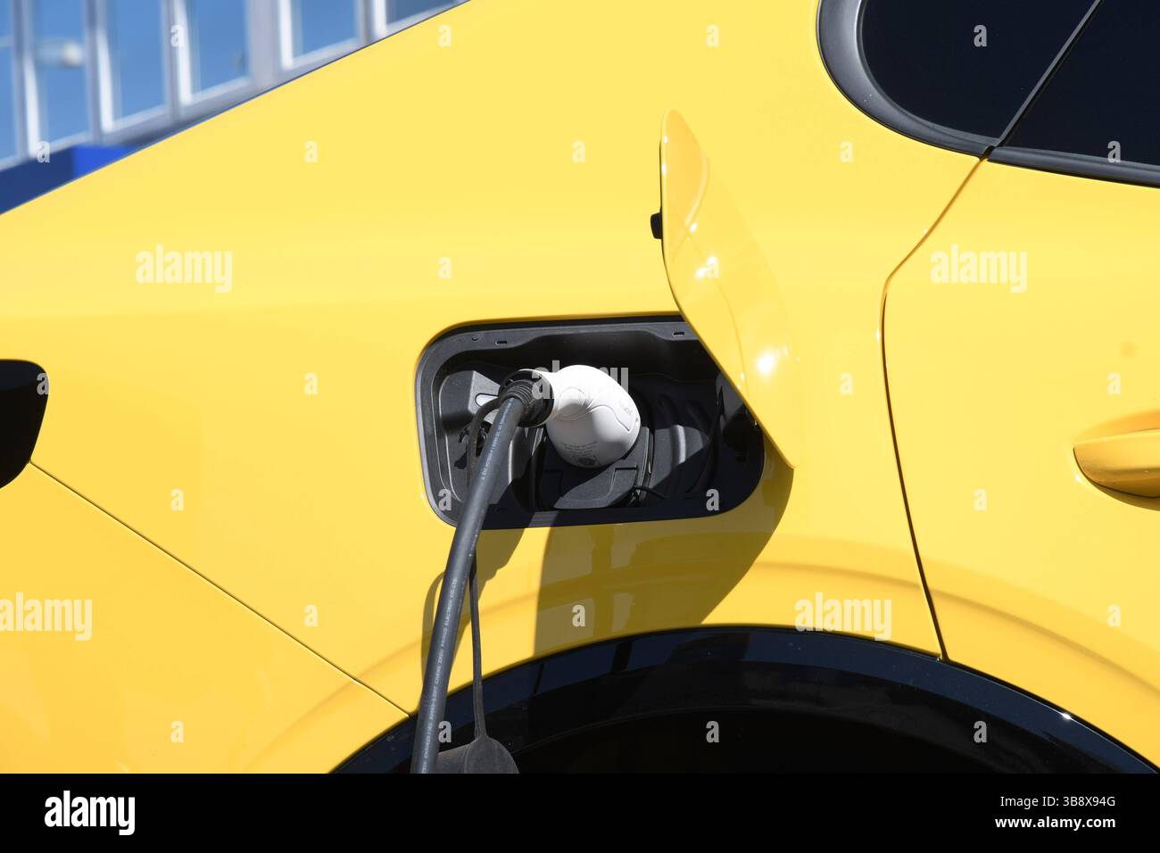 copenhagen/DenmarK/08 MAY 2025/Ford car dealer and electric car charing ...