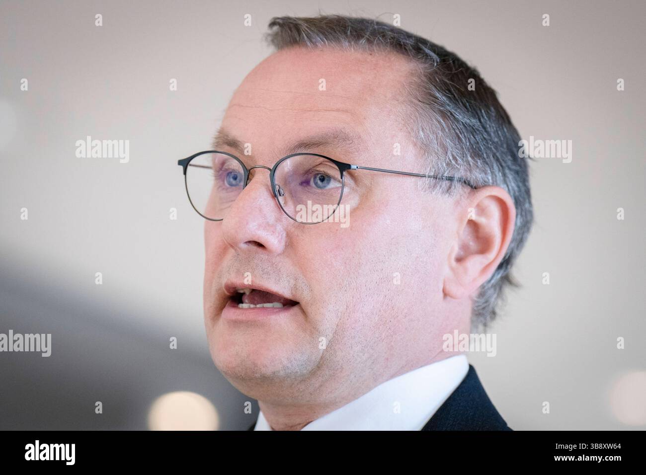 AfD, Tino Chrupalla Bundestag, AfD, Pressestatement, Vorsitzender ...