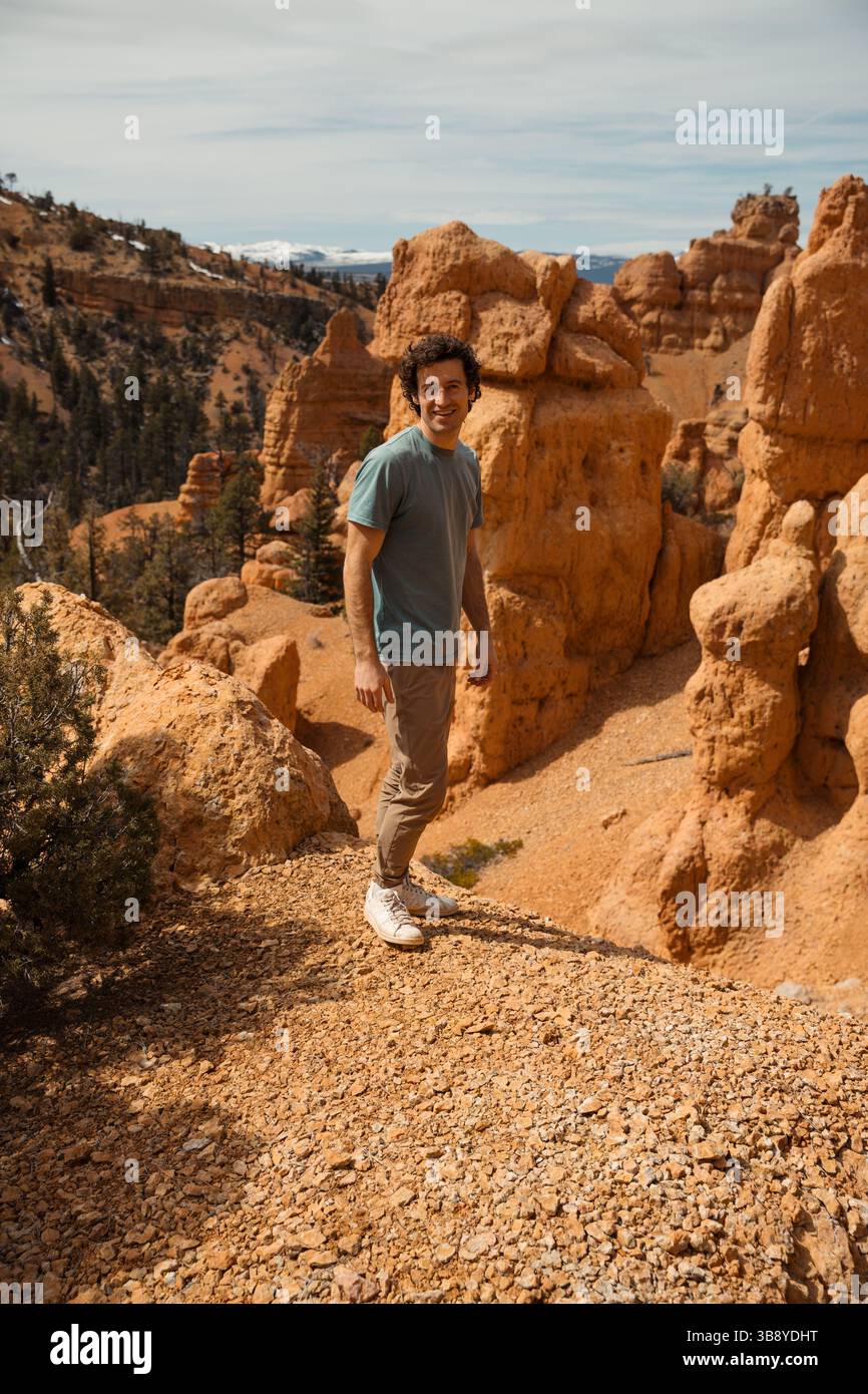 Hiking around hoodoo sandstone hi-res stock photography and images - Alamy