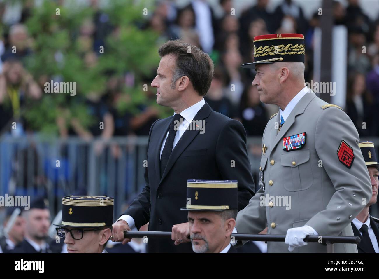 French President Emmanuel Macron and Chief of the Defense Staff General ...