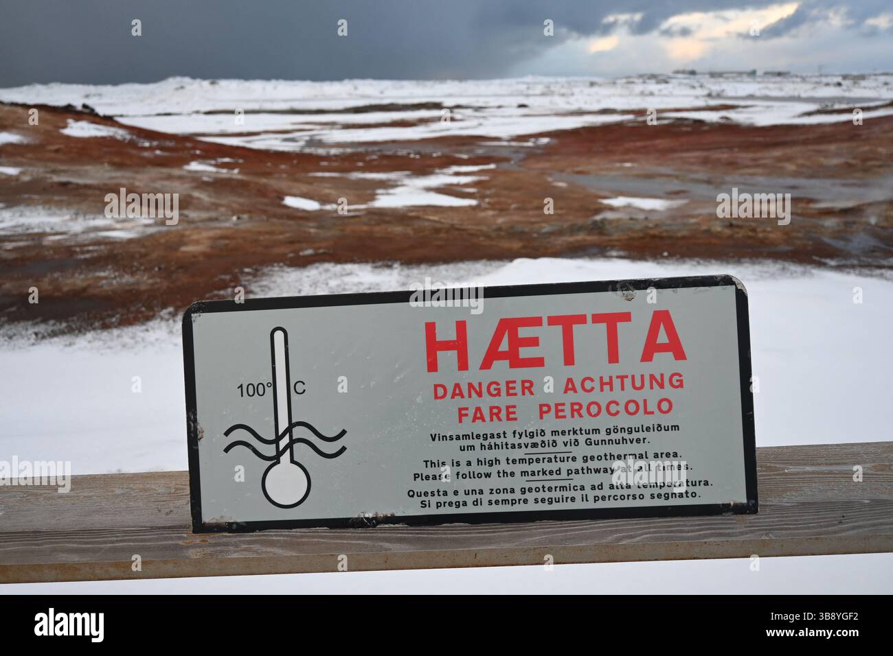 Natural geothermal pools iceland hi-res stock photography and images ...