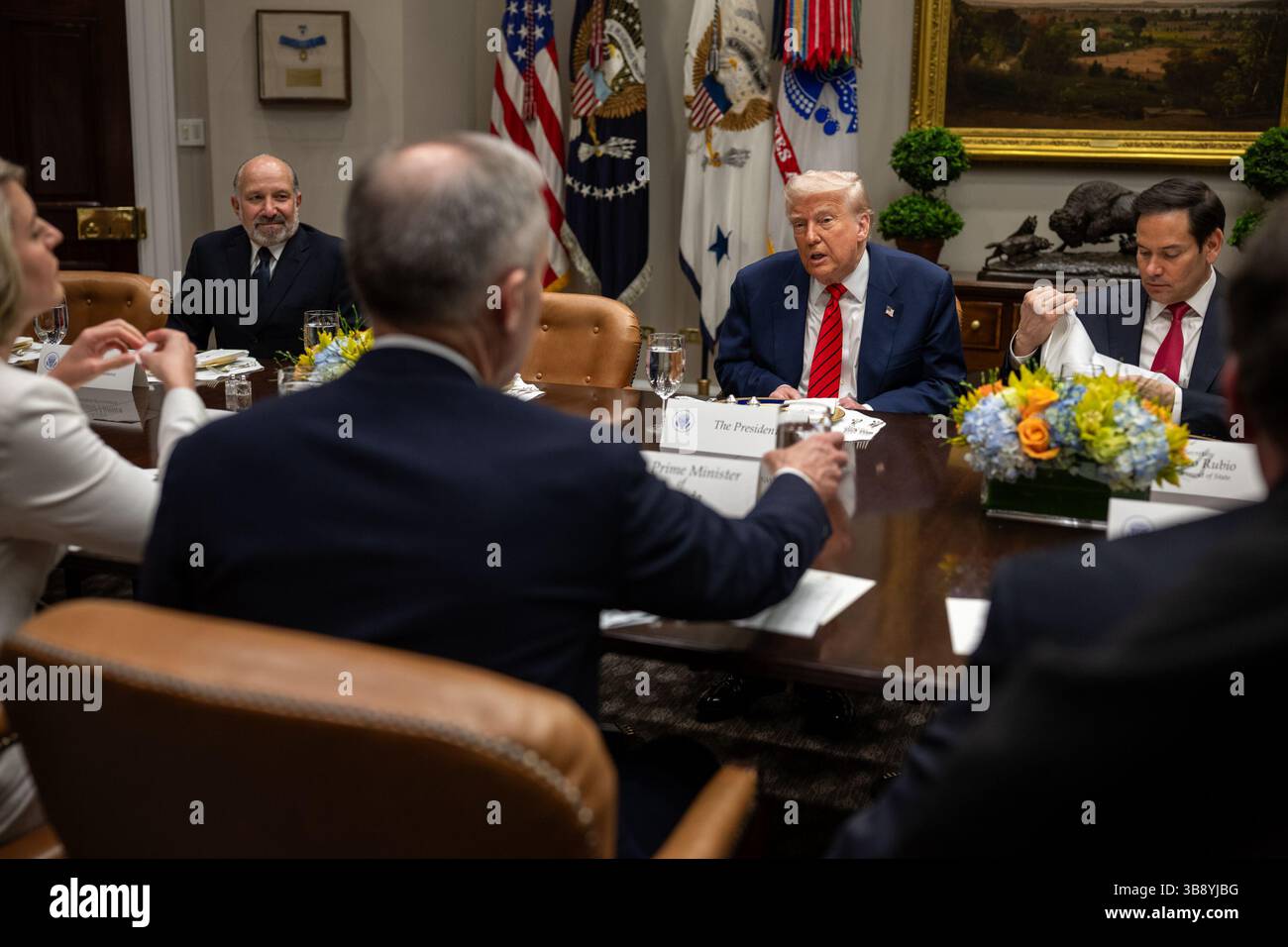 President Donald Trump participates in a bilateral lunch with Canadian ...