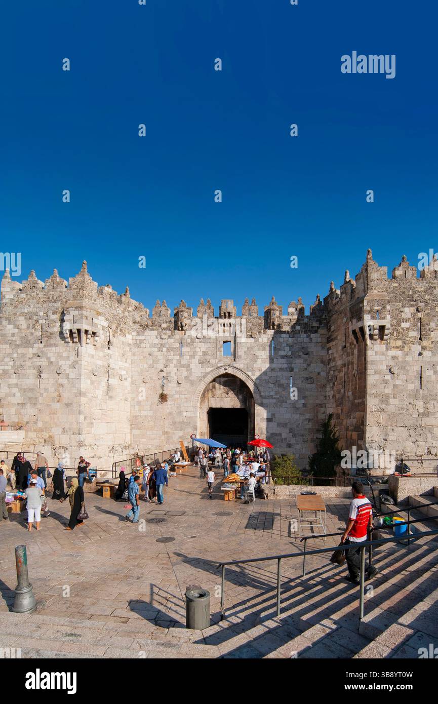 Damascus gate jerusalem israel hi-res stock photography and images - Alamy