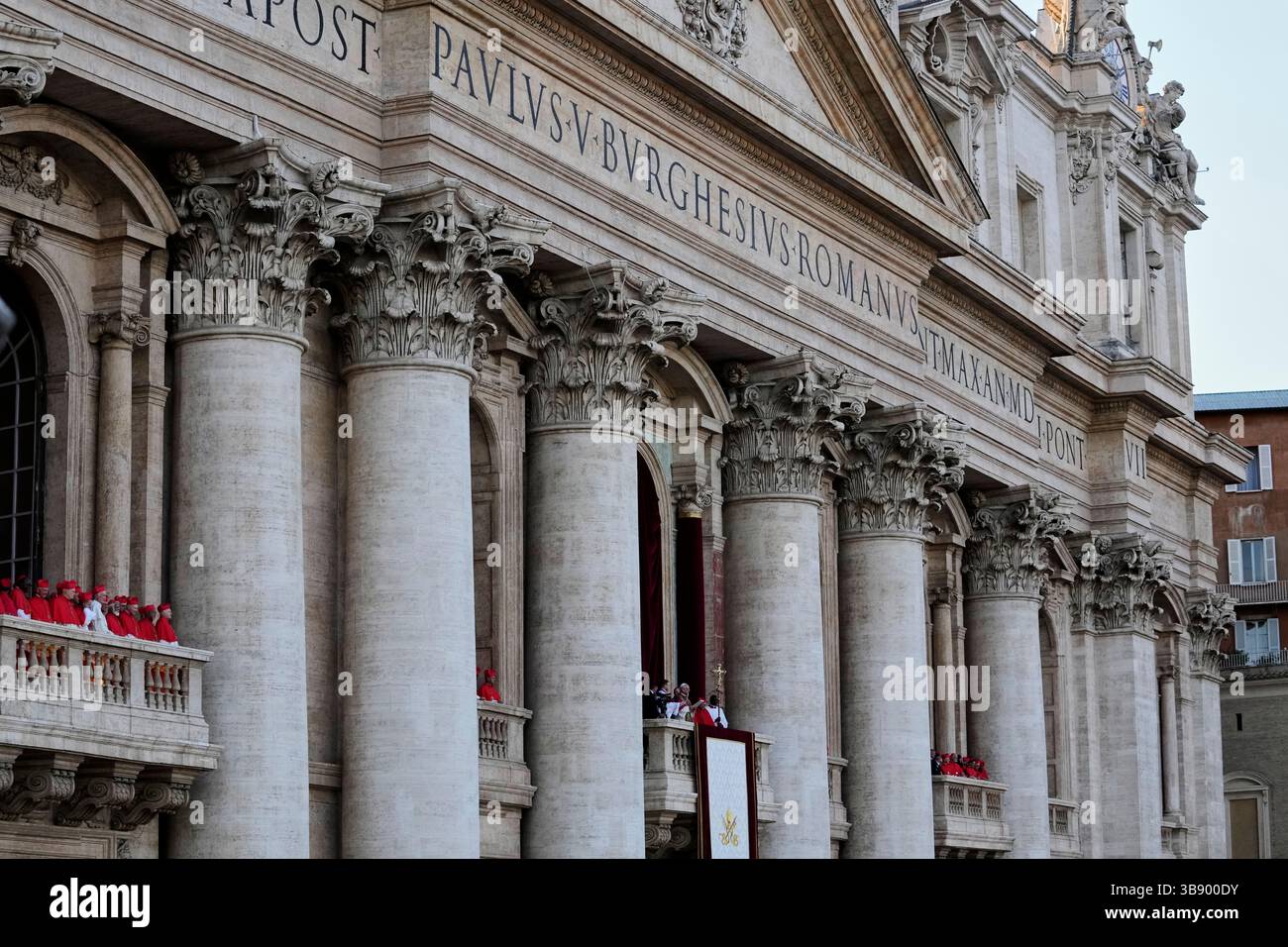 Pope Leo XIV appears on the balcony of St Peter's Basilica after his ...
