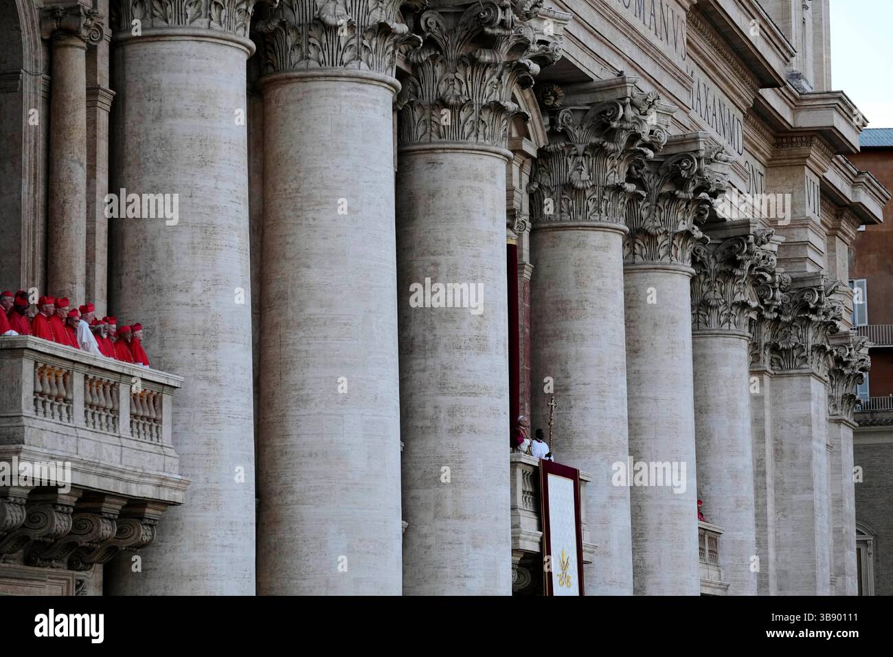 Pope Leo XIV appears on the balcony of St Peter's Basilica after his ...