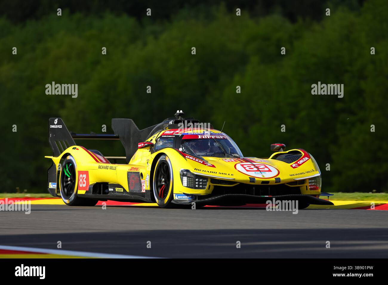 Robert KUBICA (POL), Yifei YE (CHN), Philip HANSON (GBR), # 83 AF CORSE, Ferrari 499P in action ...