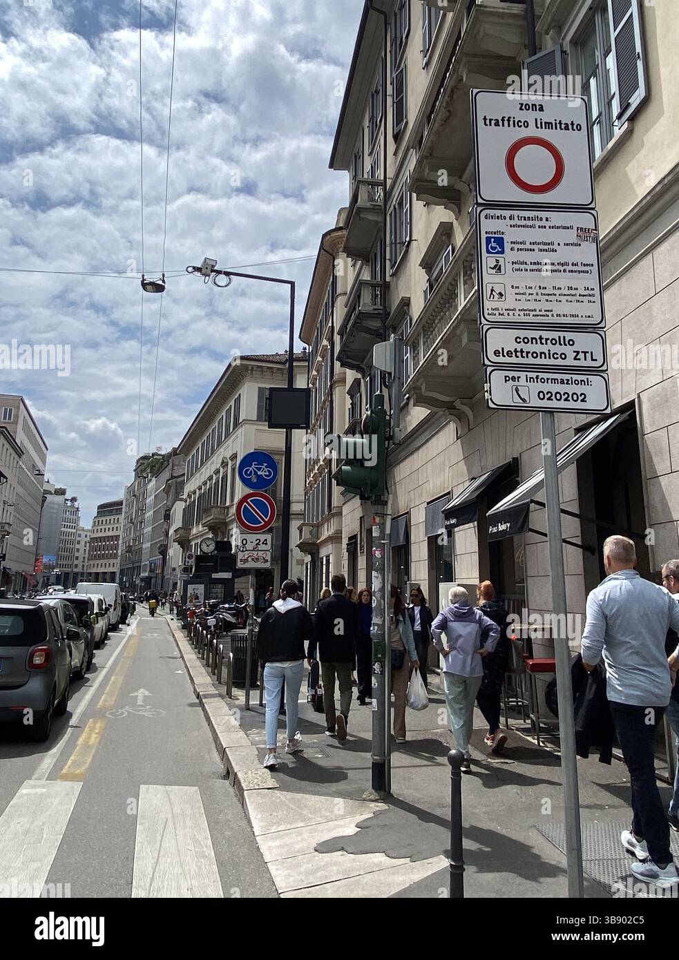 Milan, . 08th May, 2025. Milan, From Monday 12th May the ZTL will be ...