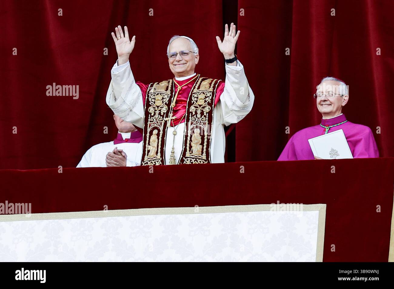 VATICAN POPE VOTE CONCLAVE Vatican City, Vatican - Cardinal Robert ...