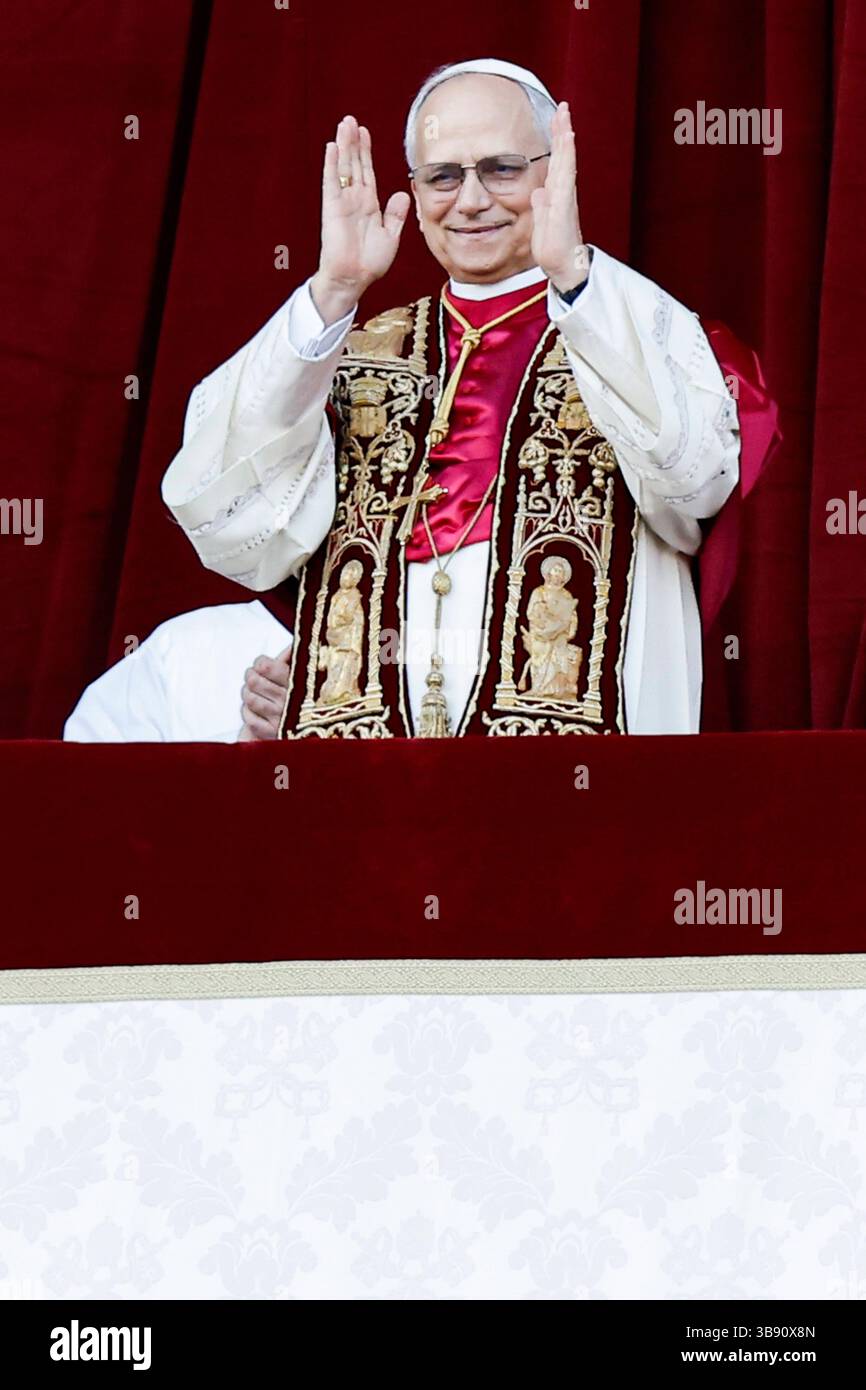 VATICAN POPE VOTE CONCLAVE Vatican City, Vatican - Cardinal Robert ...