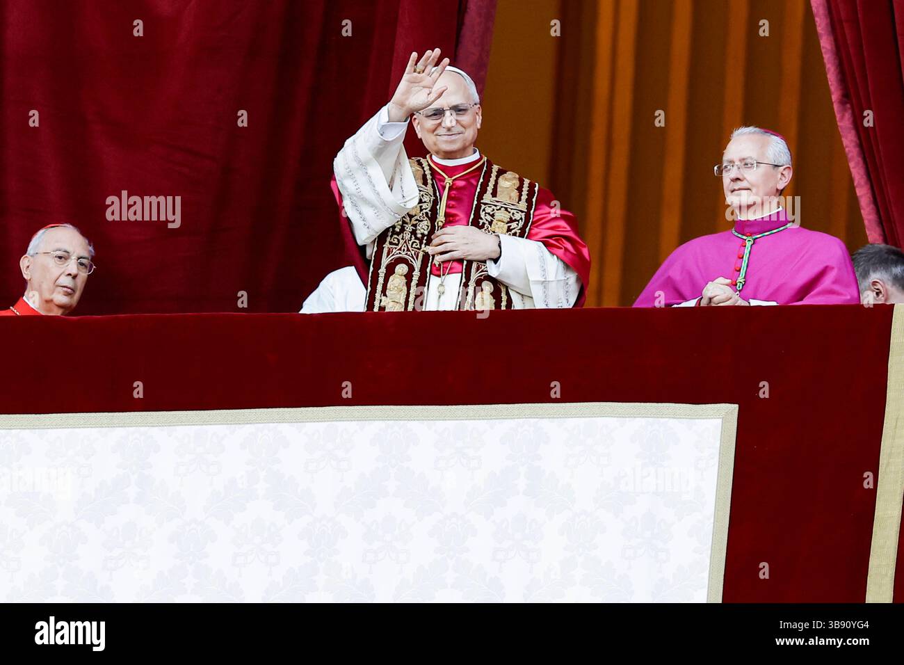 VATICAN POPE VOTE CONCLAVE Vatican City, Vatican - Cardinal Robert ...