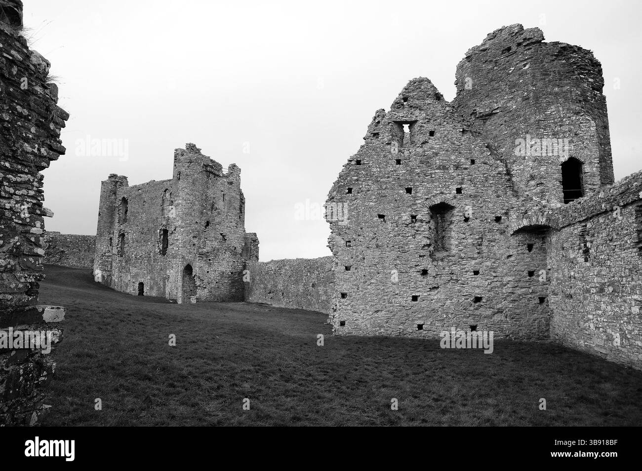 Interior of Llansteffan Castle Stock Photo - Alamy