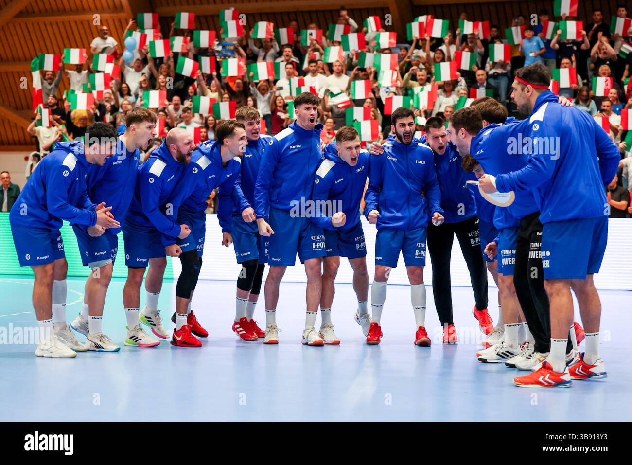 Fasano, Italy. 08th May, 2025. Italian team singing national anthem ...