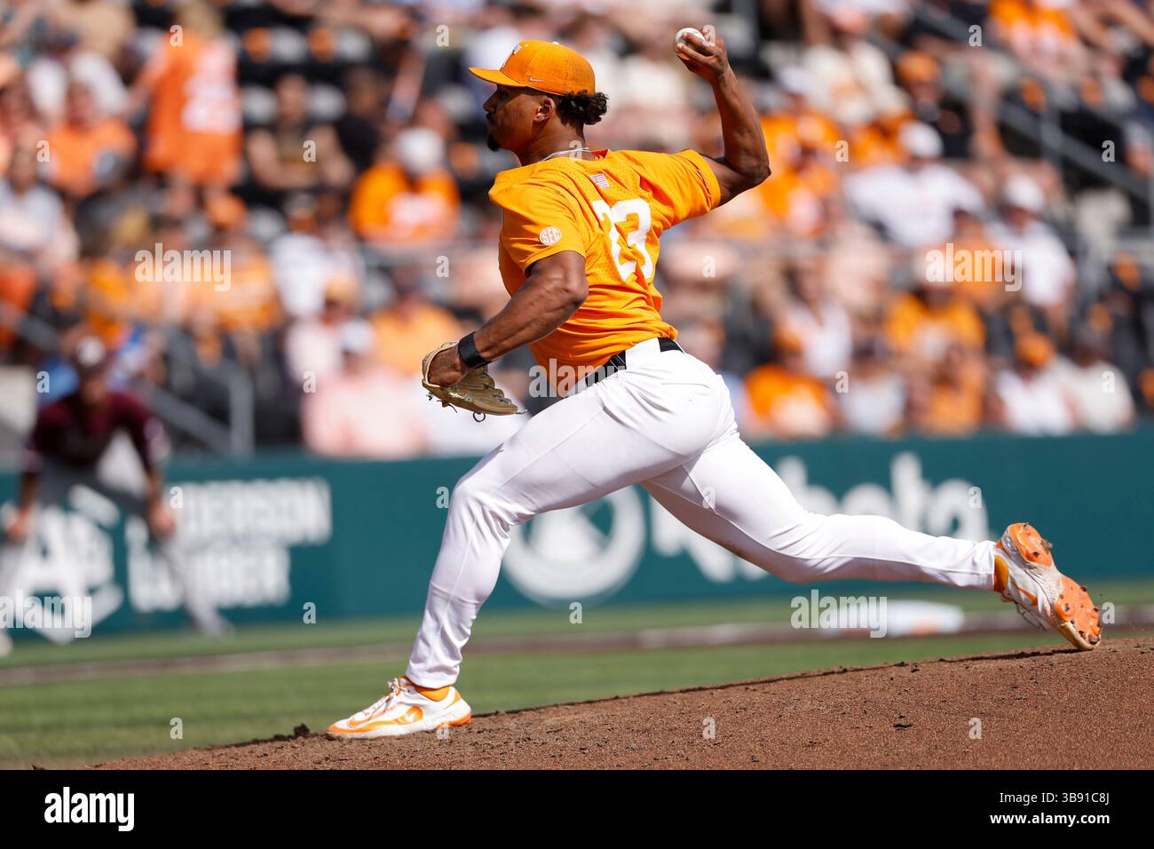 Tennessee Volunteers starting pitcher Marcus Phillips (23) in action ...