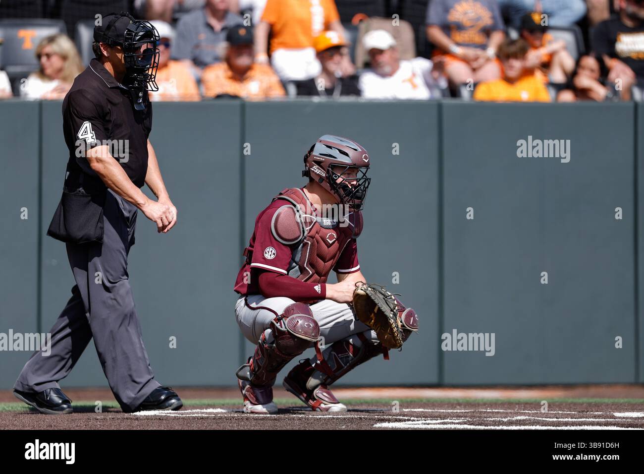 Texas A&M Aggies catcher Bear Harrison (16) on defense during Game 1 of ...