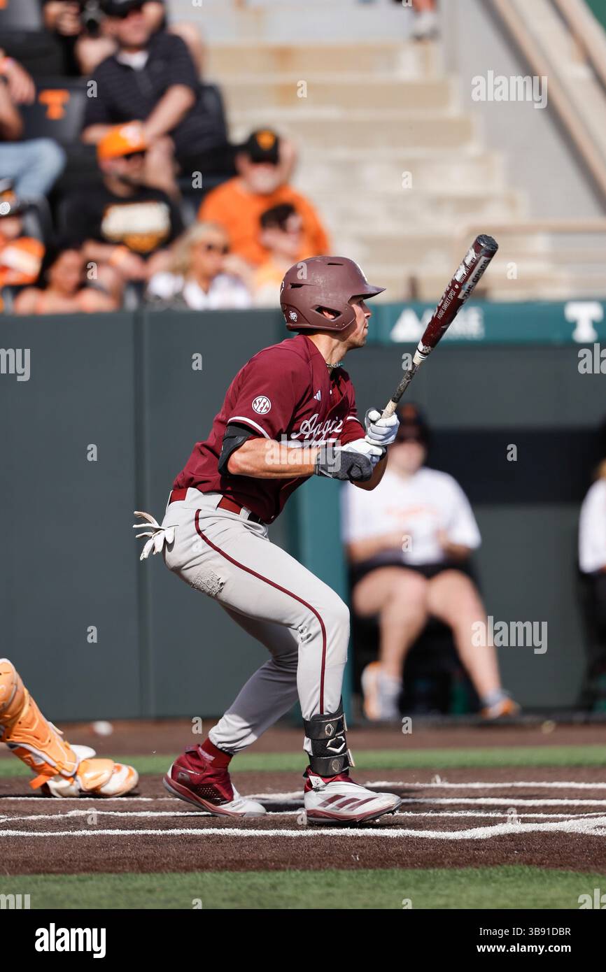 Texas A&M Aggies shortstop Kaeden Kent (6) at bat during Game 1 of a ...