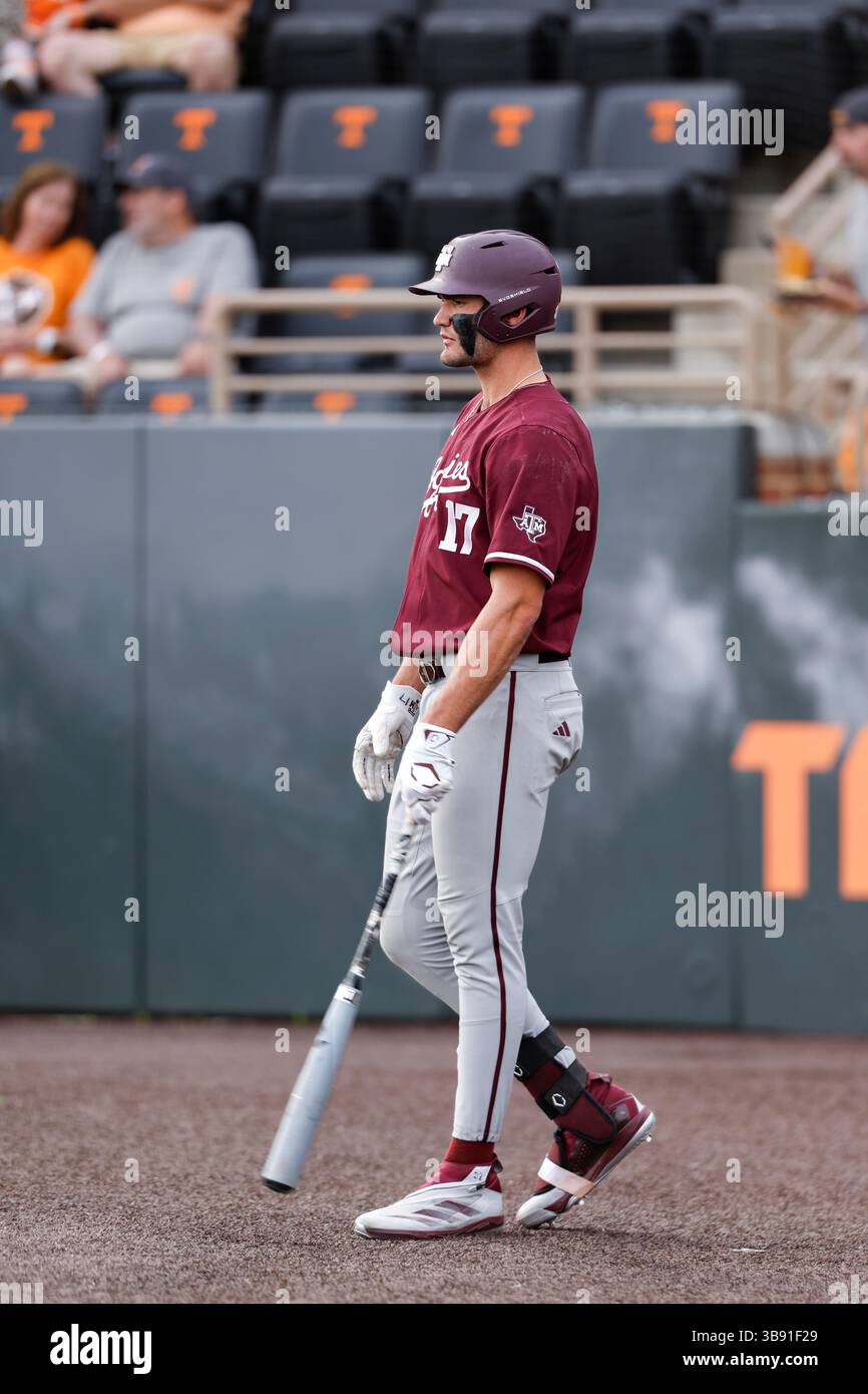Texas A&M Aggies center fielder Jace LaViolette (17) on deck during ...