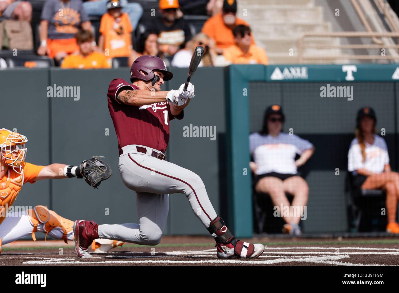 Texas A&M Aggies center fielder Jace LaViolette (17) at bat during Game ...