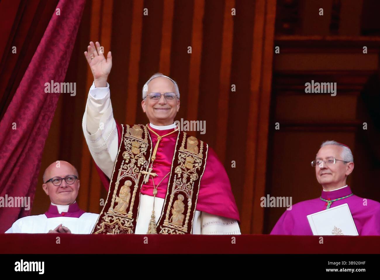 Cardinal robert francis prevost hi-res stock photography and images - Alamy