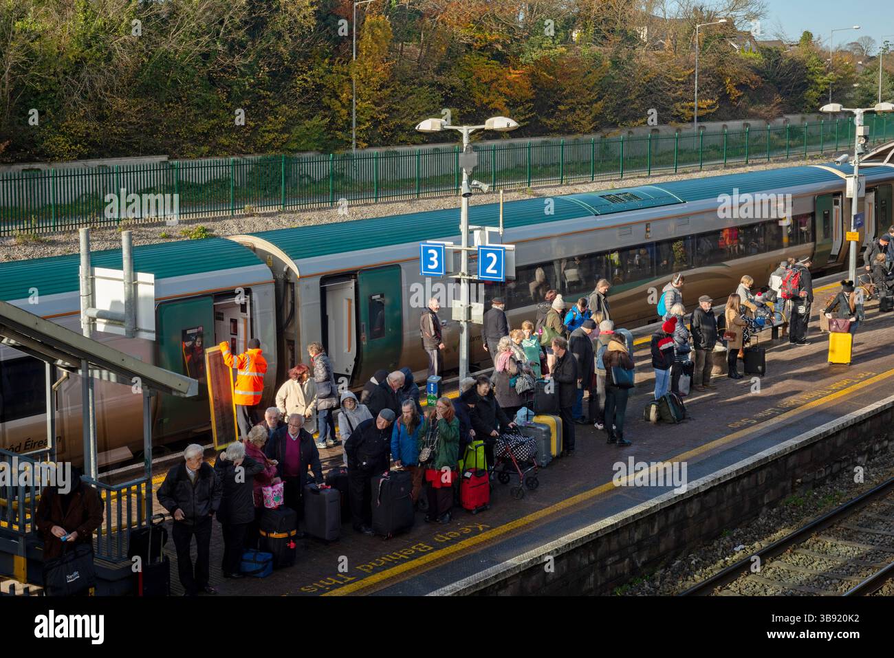 Mallow train station platform hi-res stock photography and images - Alamy