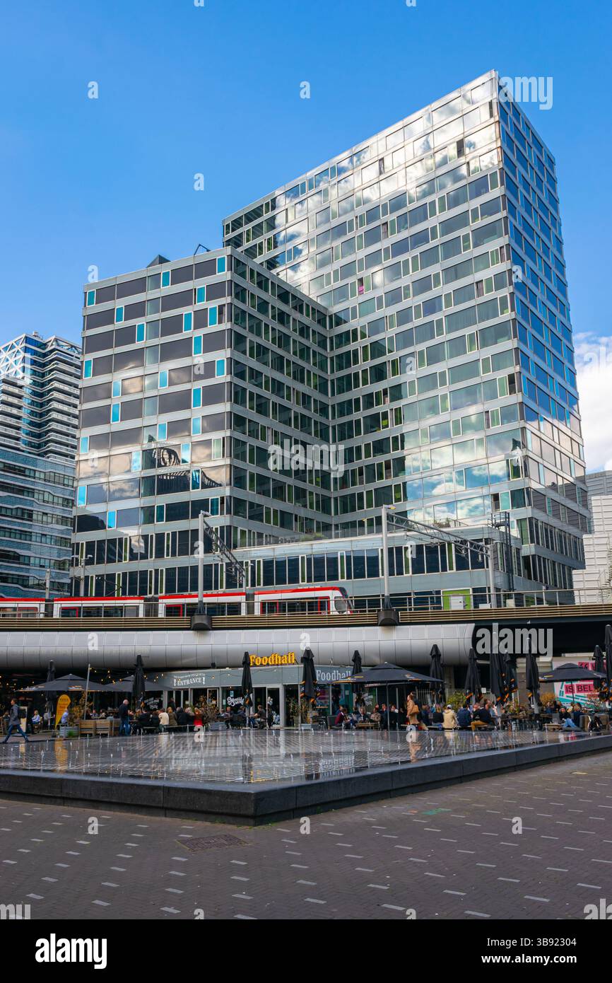 ¨Anna van Bueren¨ fountain, terraces and high buildings near the ...